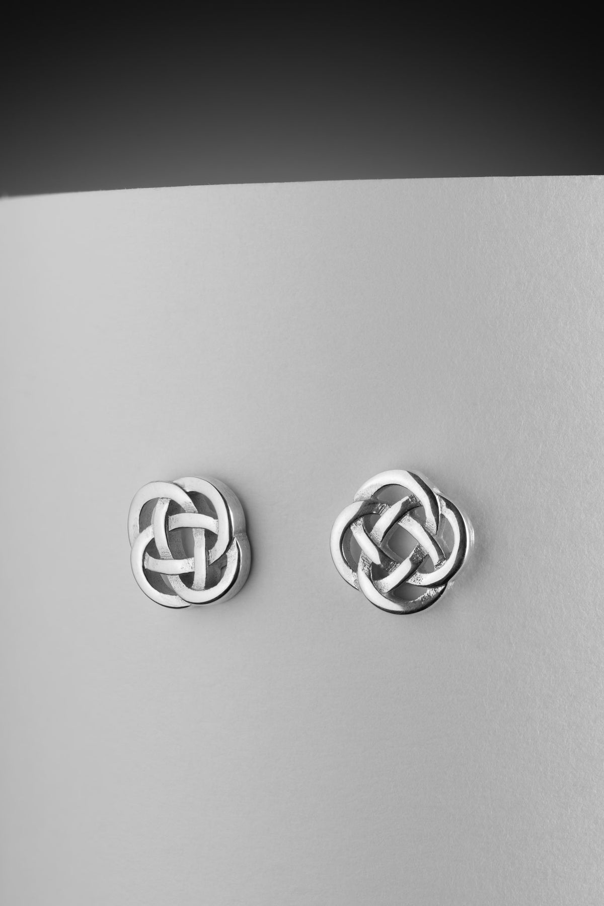 Silver Celtic Knot Earrings – Claddagh Design
